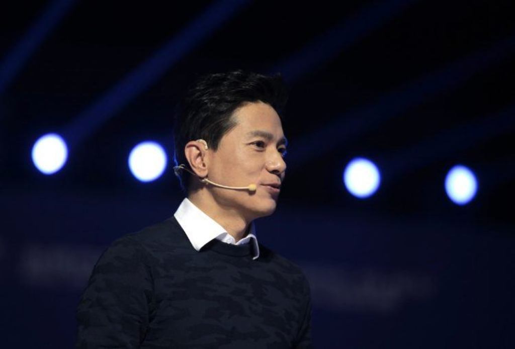 Robin Li spurs team as Baidu sees first loss since IPO