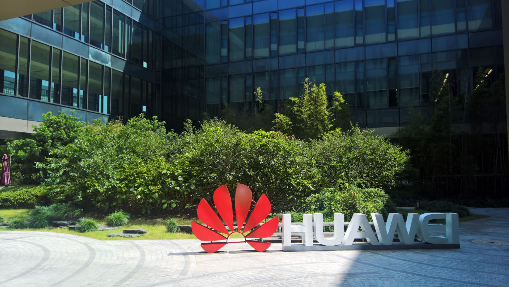 Huawei launches accelerator program for deep-tech startups