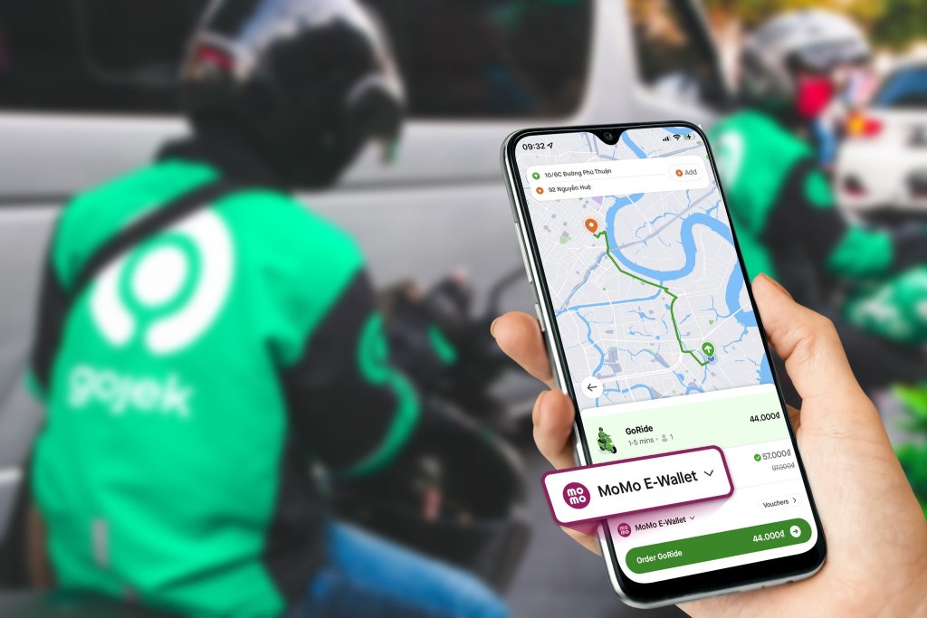 Gojek integrates MoMo's e-wallet in Vietnam
