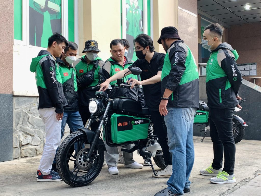 Gojek, Dat Bike partner to launch two-wheeler EVs in Vietnam