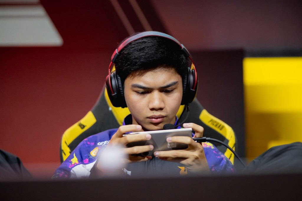 Behind the screen: an esports star’s rise to the top