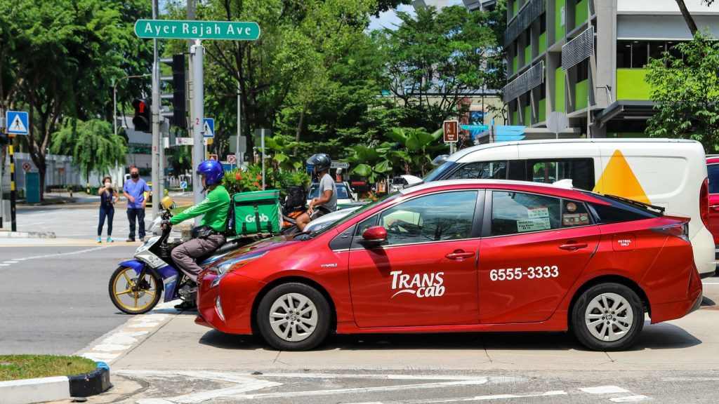 Trans-Cab, Geolah join Singapore's ride-hailing in 2025