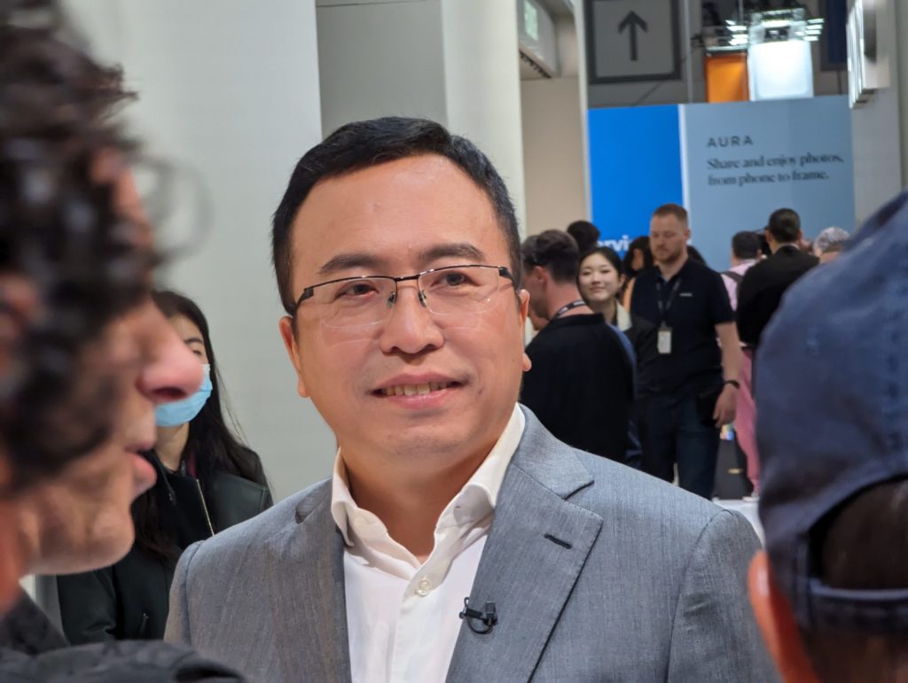 Honor CEO George Zhao resigns ahead of IPO