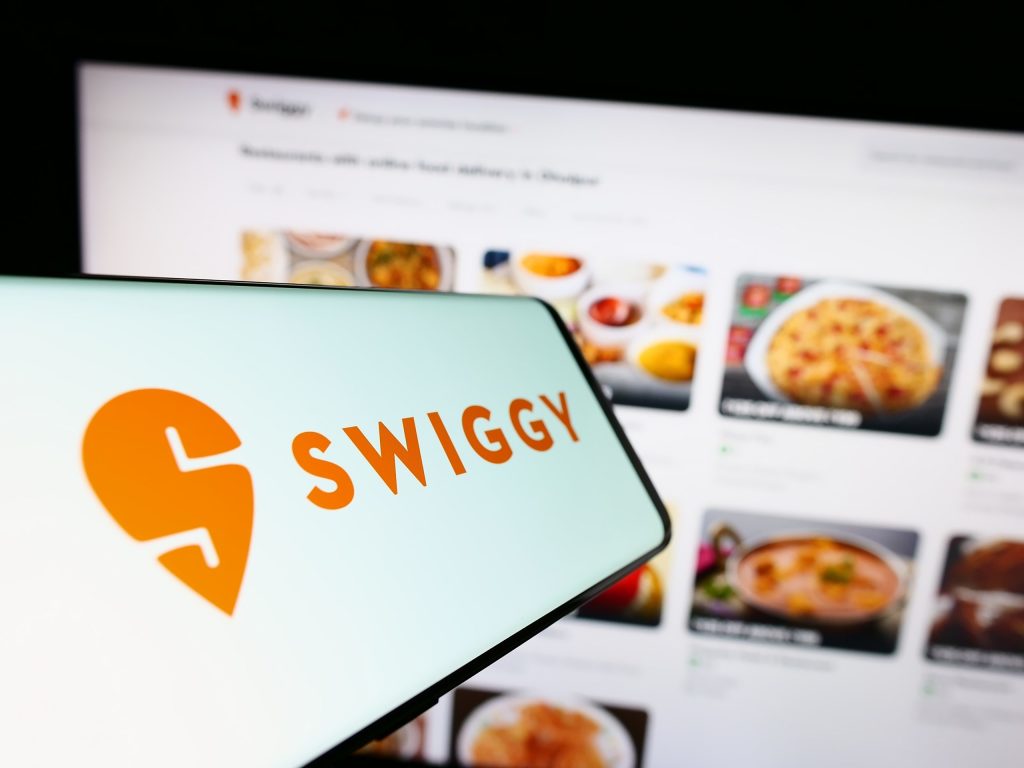 Swiggy plans to adopt 100% EVs by 2030