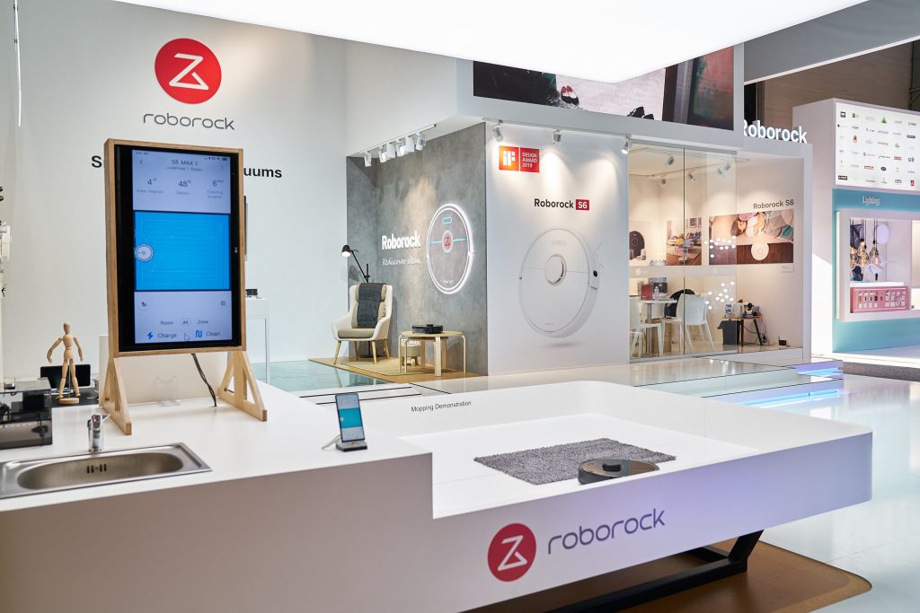 Xiaomi-backed robot vacuum firm considers listing in Hong Kong