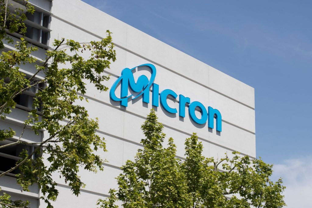 Micron reportedly halts server chip sales to China data centers