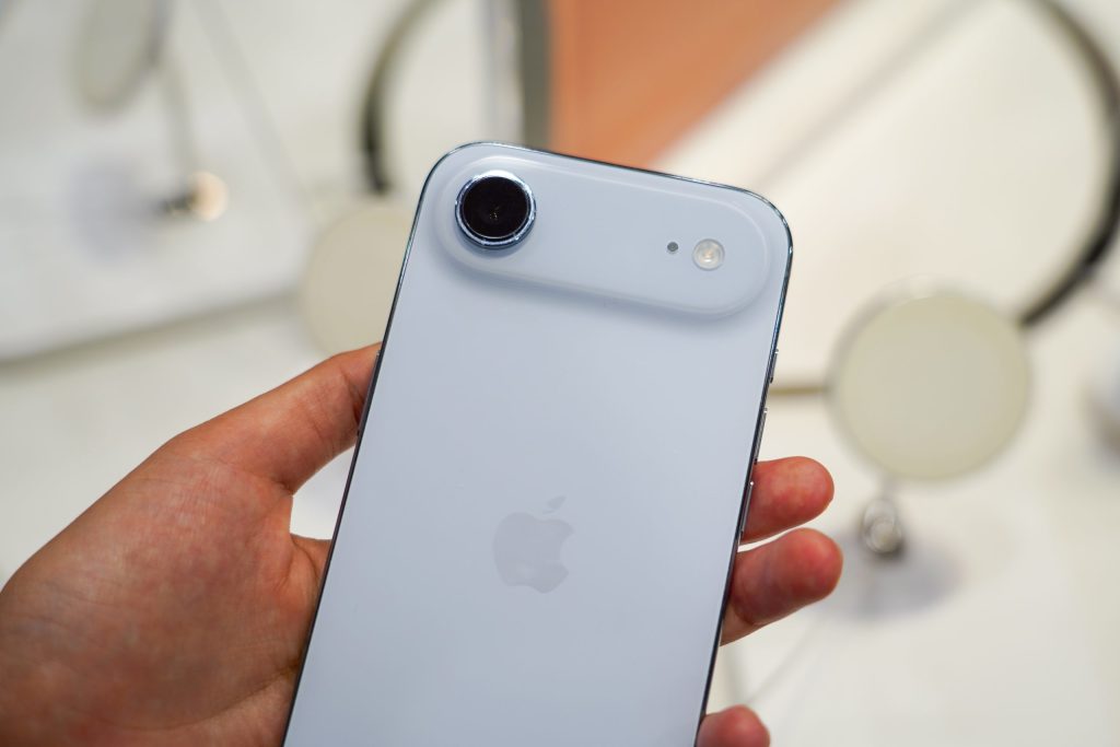 Apple iPhone 17 sales rise 37% in China