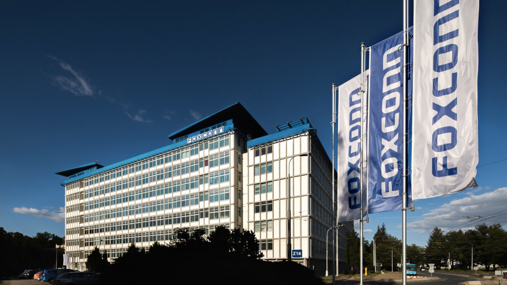 Foxconn makes 1,000 AI racks weekly, sees higher 2026 output