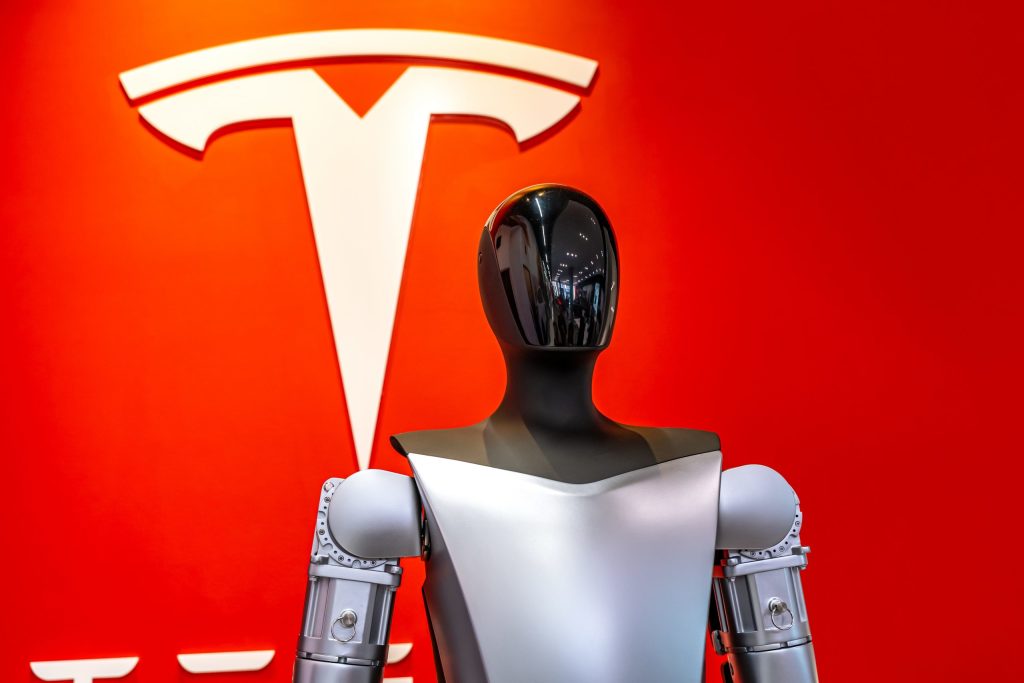 Hyundai, Tesla take rivalry into humanoid robots