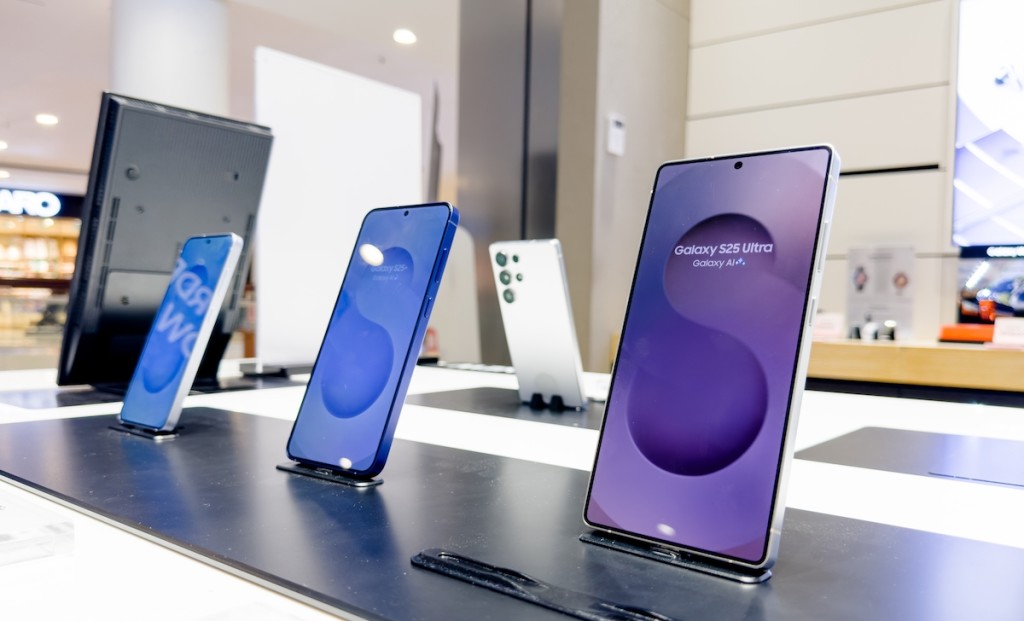 Samsung becomes third-largest smartphone vendor in Japan in Q2