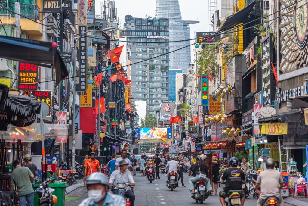 Vietnam eyes 5G deals with Chinese tech firms: sources