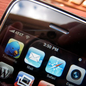 Top 10 Essential iPhone Apps for Business Owners