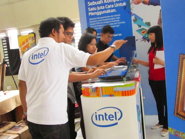 Intel Supports Indonesian Youth Conference With Twitter Campaign