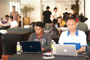 200 Developers Made 32 Applications at Startup Asia Jakarta Hackathon