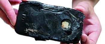Apple iPhone 4 Explodes into Flames, Burns Bed While Owner Sleeps (PICS)