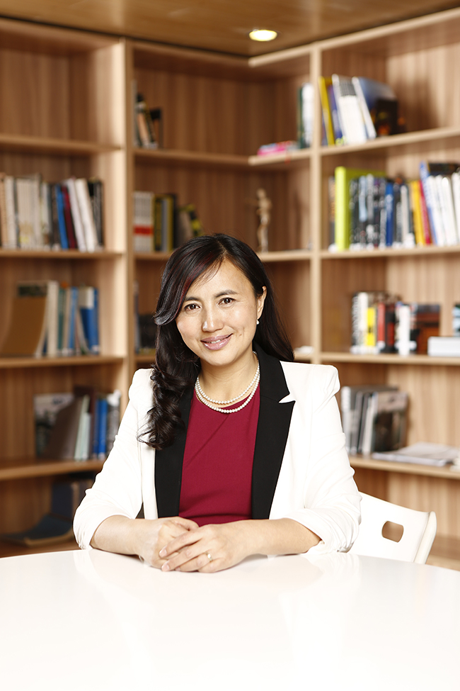 China's Ivy Gallery unifies your photo streams, focus on US