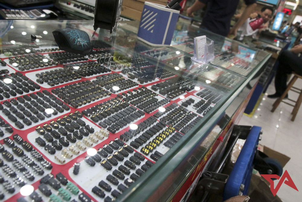 Huaqiangbei, China's massive maker's market (GALLERY)