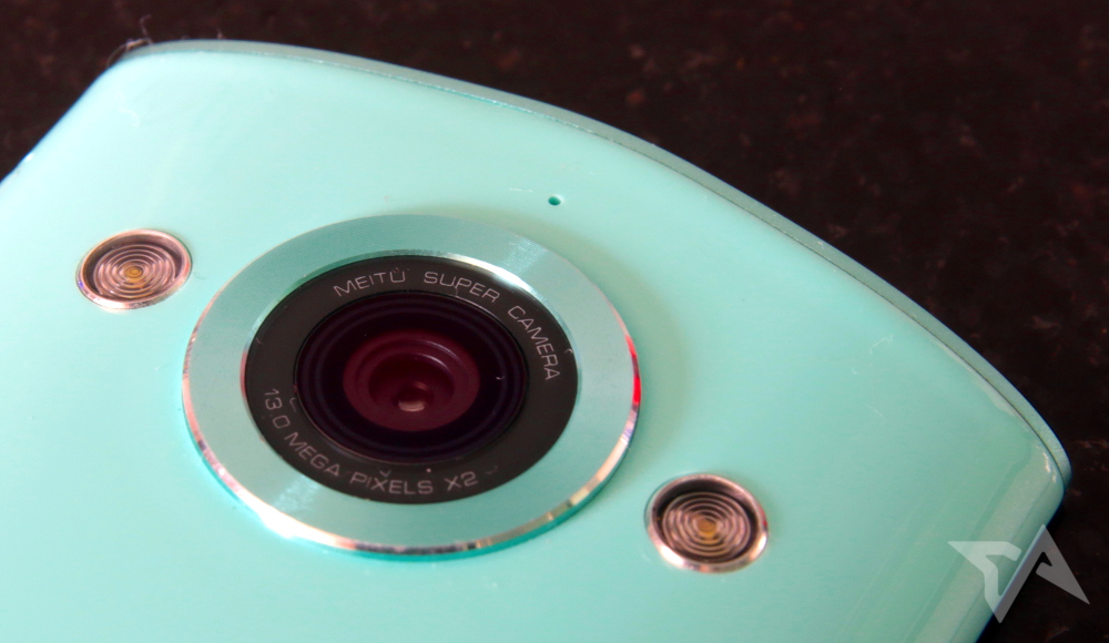 Meitu M4 will make selfie savants squeal (REVIEW)