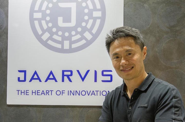 This man quit his 20-year banking career for startups