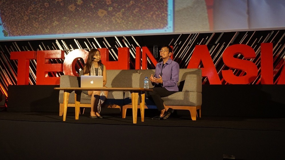 Rappler’s Maria Ressa speaks at Tech in Asia Jakarta 2015