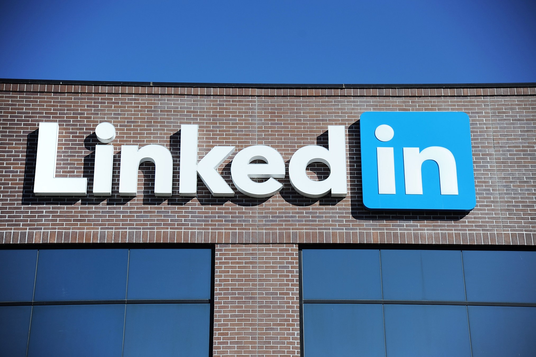 LinkedIn sets up data center in Singapore