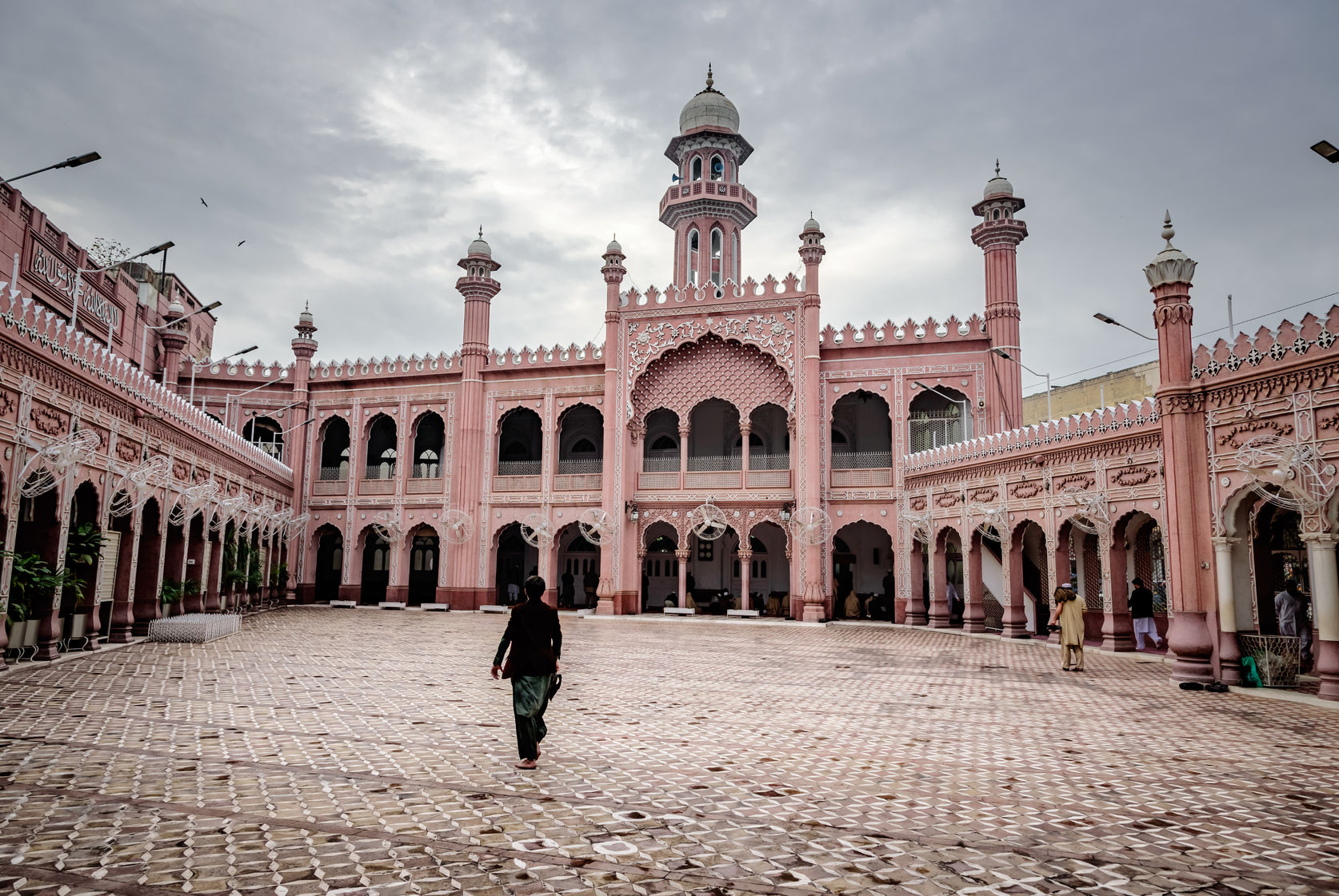 How Muslim Pro rose to the top with zero marketing budget