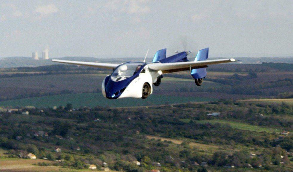 Video: Soar over traffic in this flying car