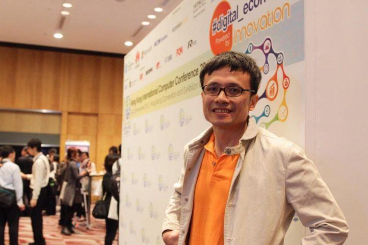 This founder built his startup with his poker winnings