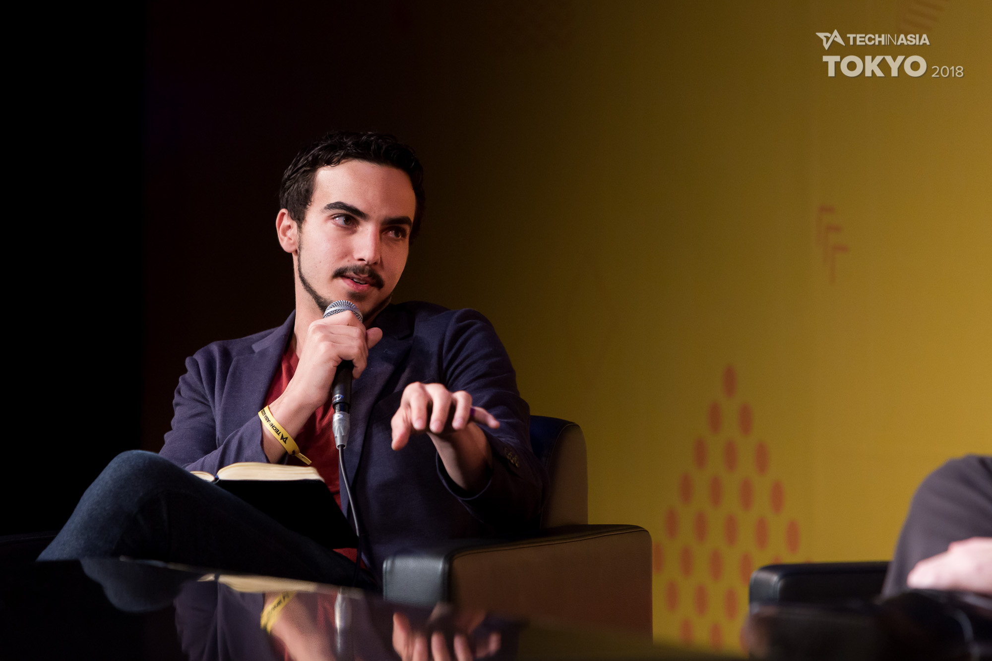 Japanese startups should go global, investors say