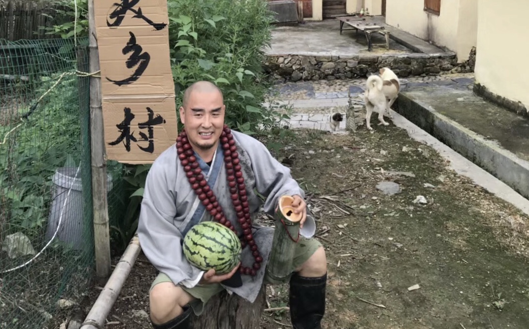 In China, farmers turn to viral videos to sell produce