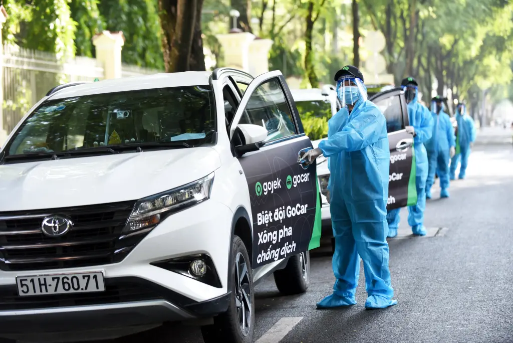 Gojek rolls out four-wheeler ride-hailing service in Vietnam