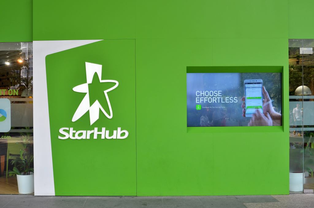 StarHub to buy global telco's Singapore business