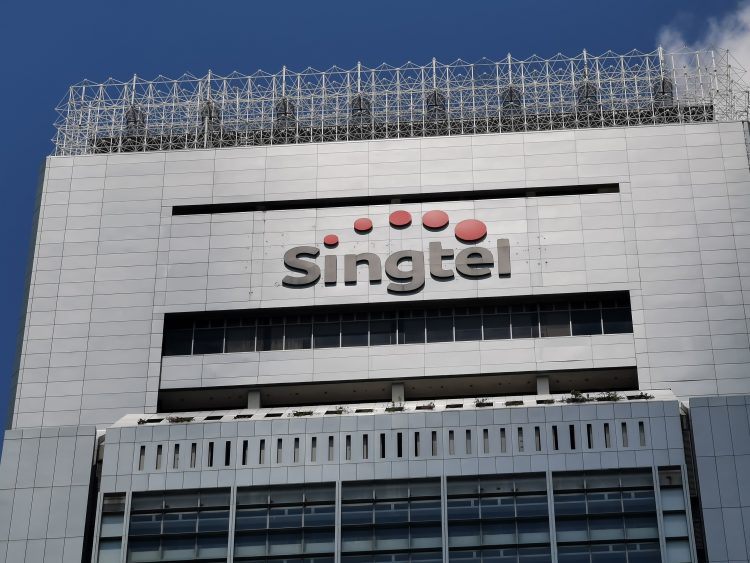 Singtel launches $1.37b share buyback over three years
