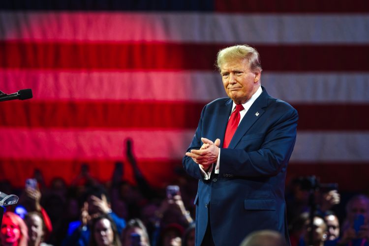 Trump plans tariffs on imported chips