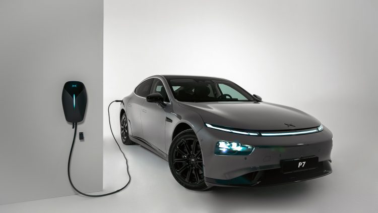 Xpeng integrates fast charging technology in its mid-range EVs