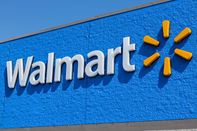 Walmart tells Chinese suppliers to resume shipments