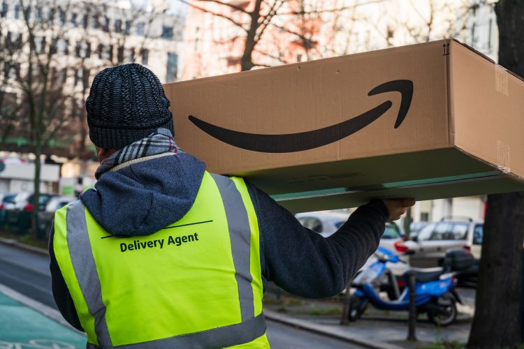 Amazon to hire 250,000 workers for 2025 holiday season