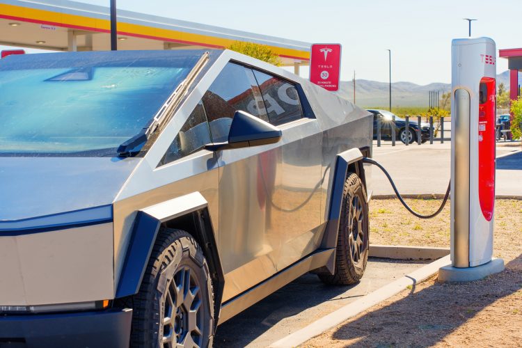 Tesla tests new self-driving model, eyes September release